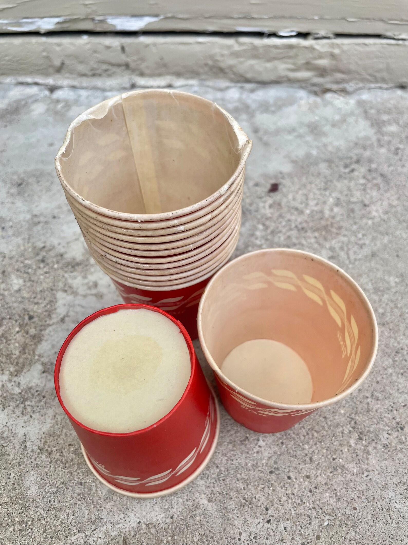 Vintage Dixie Disposable Red/white Cups - Etsy