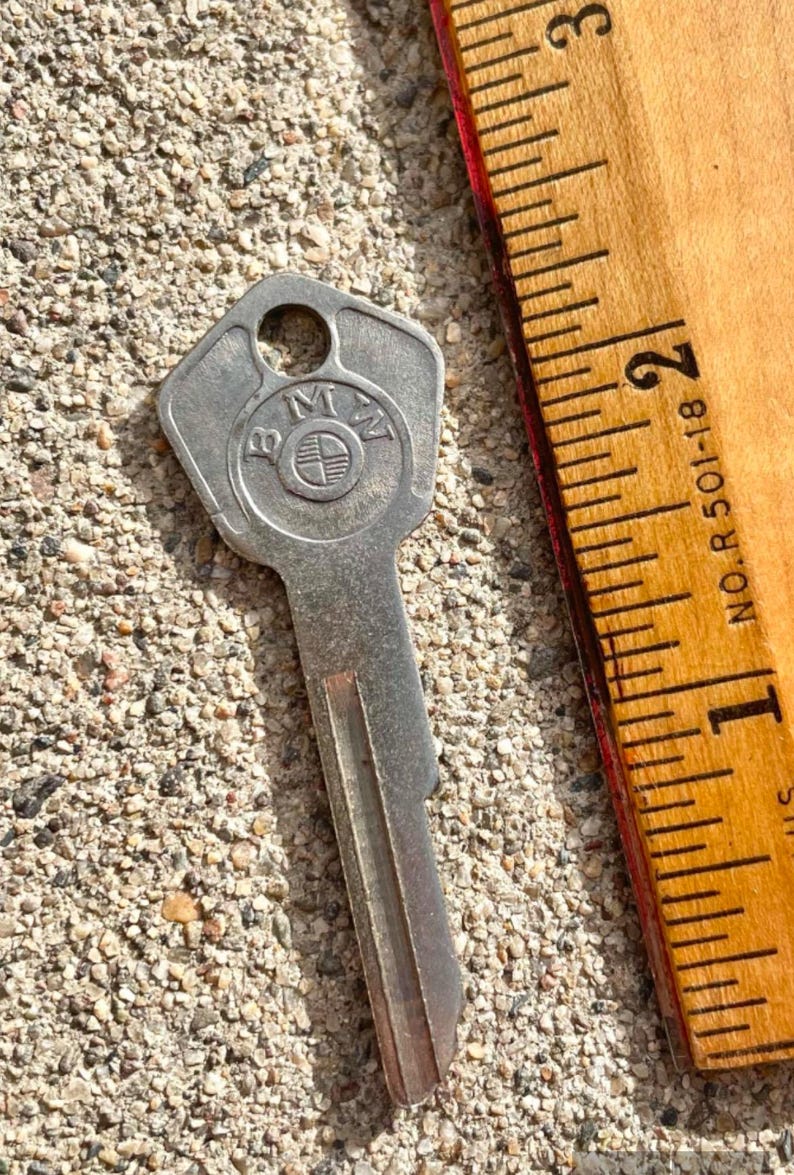 Vintage BMW Trunk/glove Box Key UNCUT - Etsy