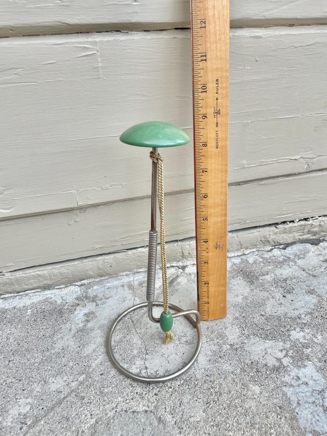 Vintage Store Display Spring Loaded Hat Stand - Etsy