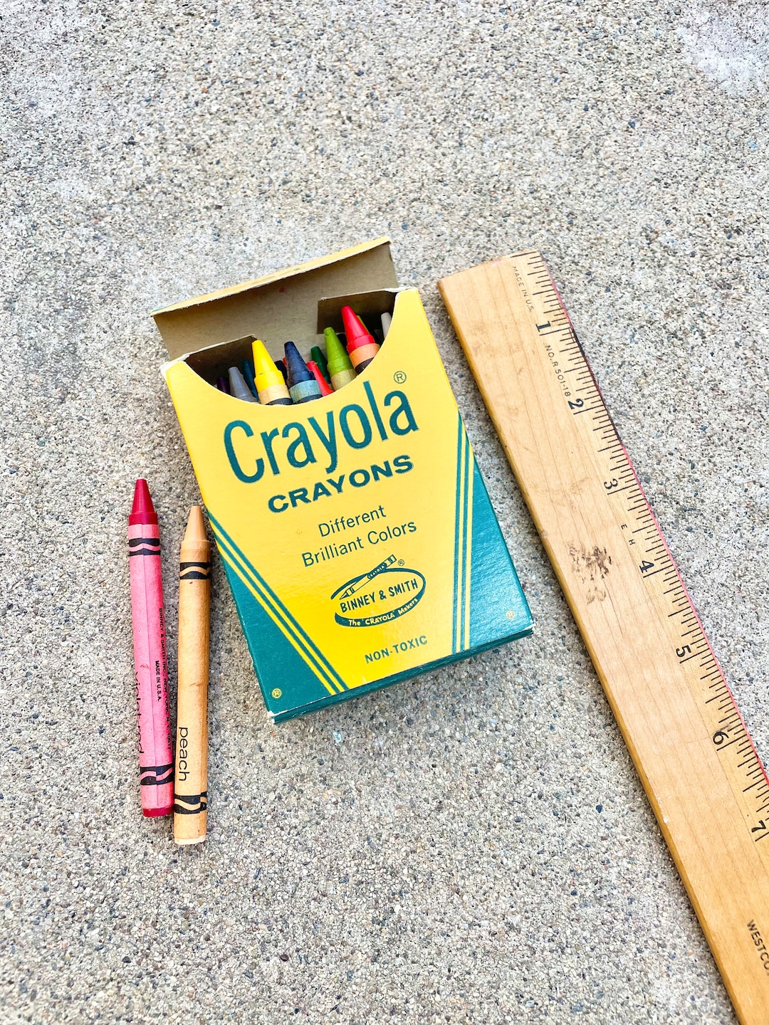 Vintage Crayola Crayons BINNEY & SMITH INC., Crayons and Box - Etsy