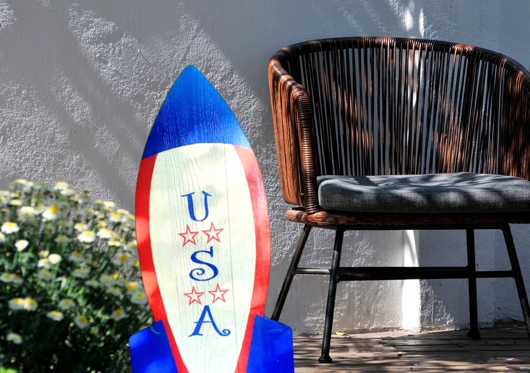 Patriotic Rocket Yard Art, Fourth of July Yard Decor, Red White and ...