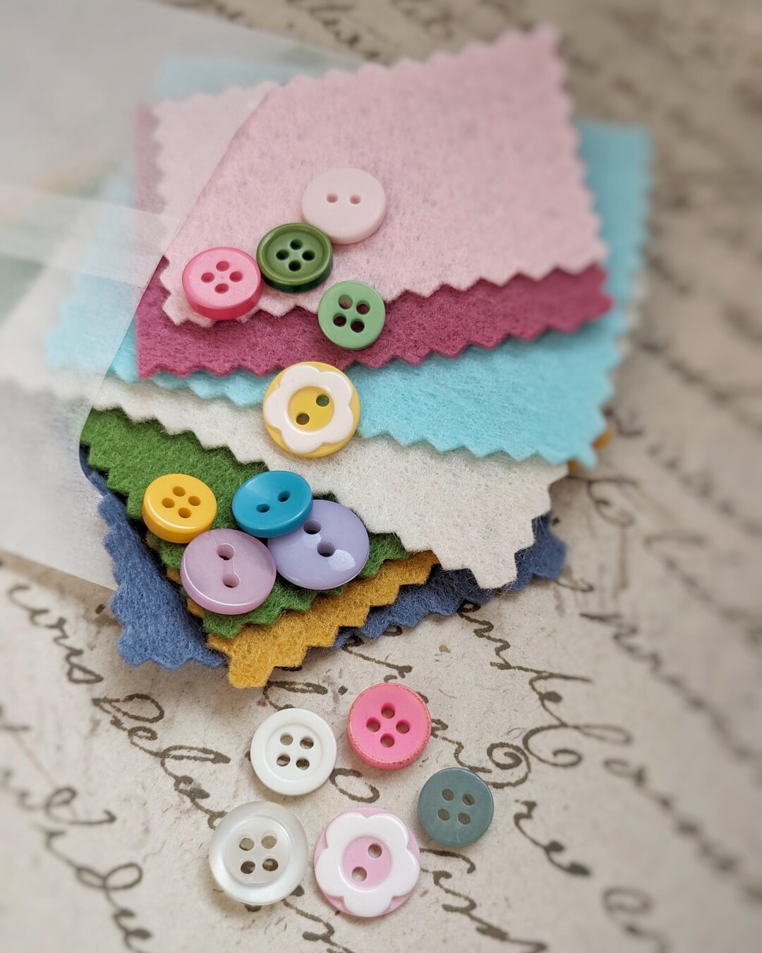 Vintage Colours - Felt Pieces and Matching Buttons Set - Etsy