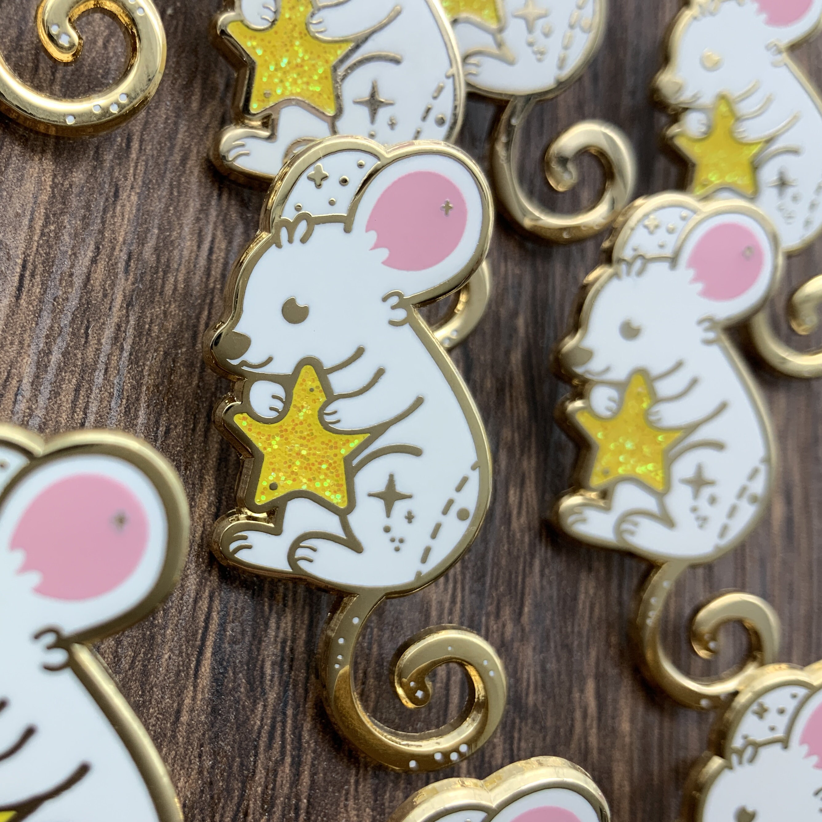 Star-catching Mouse : a Cute Kawaii Pins Cute Enamel Pins - Etsy