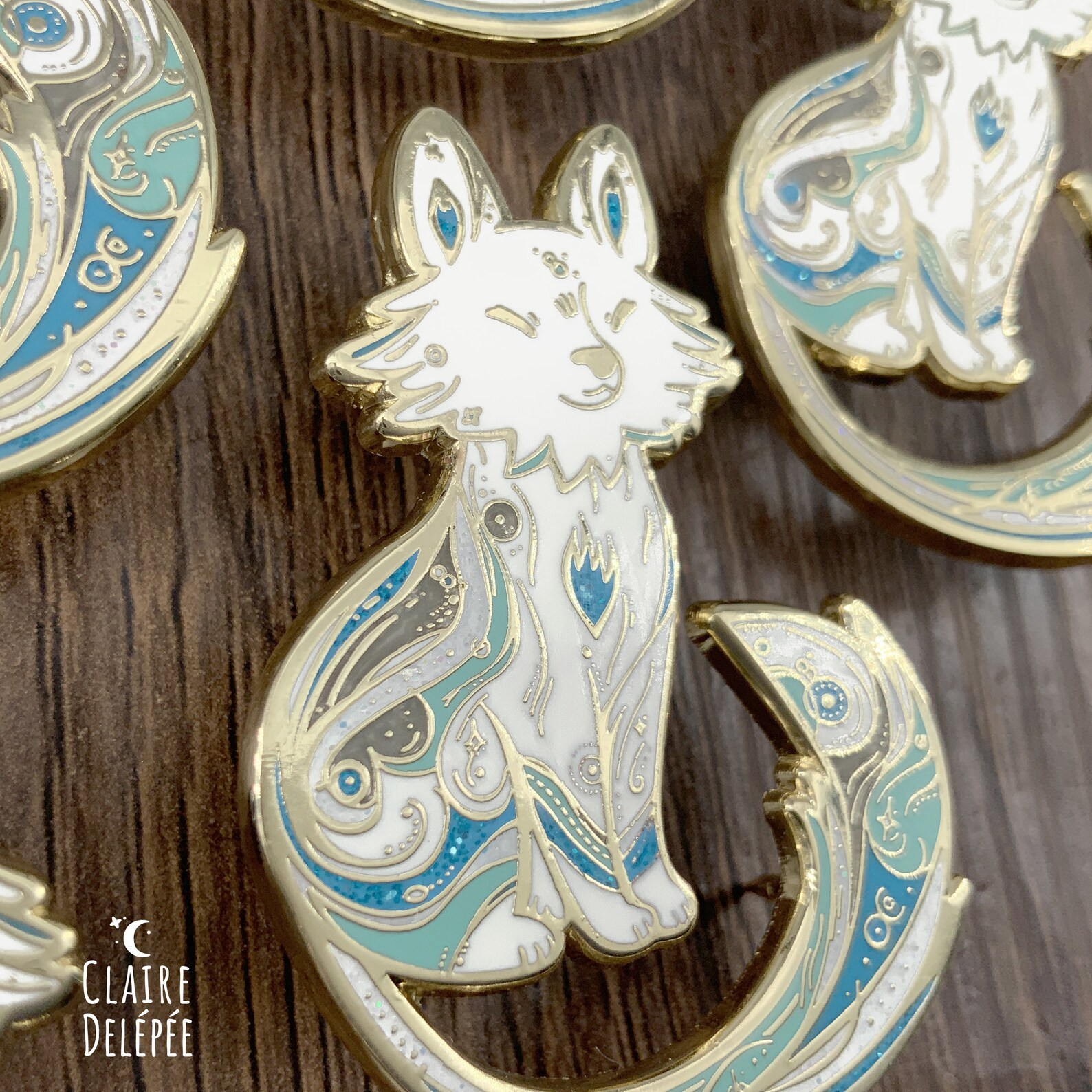 White Fox Pin - Cute Animal Pin With Arrabesque Patterns and Glitters ...