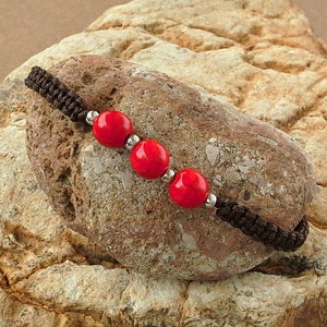Red Howlite Bead Bracelet, Chaoliti, Silver Antique Beads, Macrame Knot ...