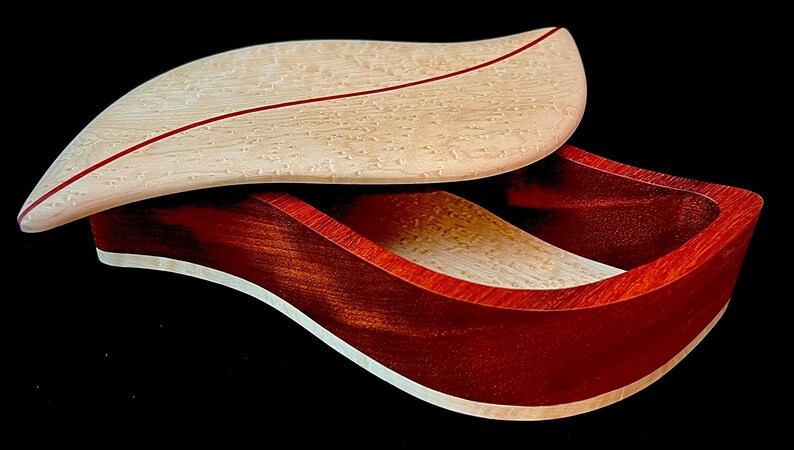 Leaf Box in Birdseye Maple and Padauk - Etsy
