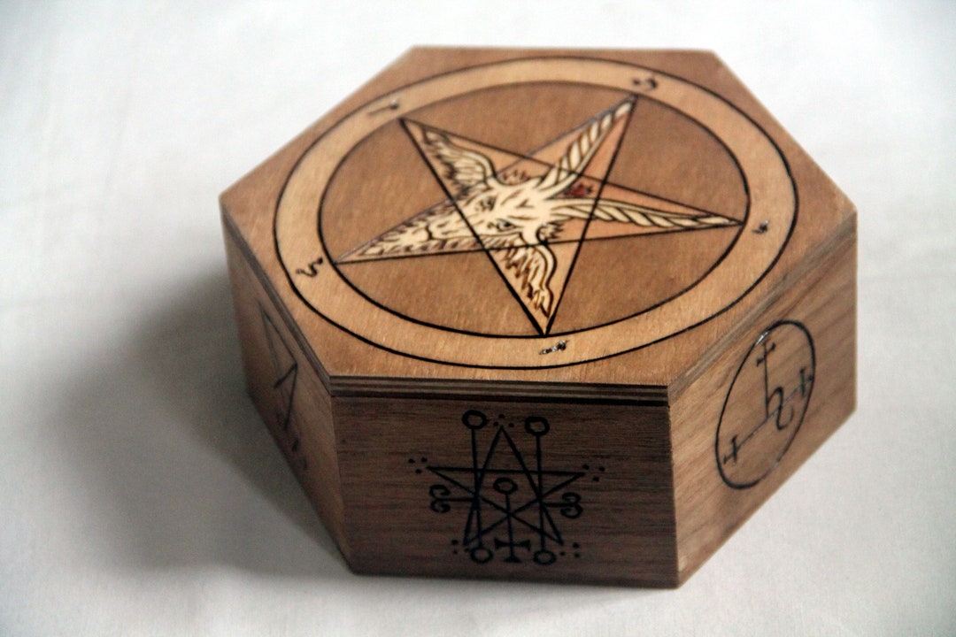 Baphomet Wooden Box, Pentagram, Goat, Devils, Witchcraft, Astaroth ...