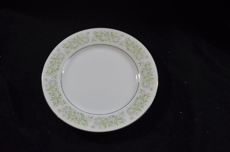 Taihei China Springtime Pattern Dessert Plate, Vintage Floral Dessert ...