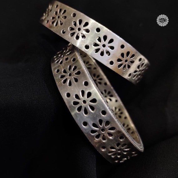 Etsy bangles silver store