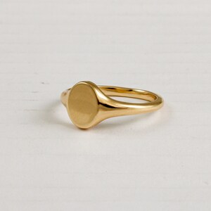 Solid Recycled Gold Small Oval Signet Ring - 9 Carat Gold Signet Ring - Custom Gold Mens Ring - Etsy