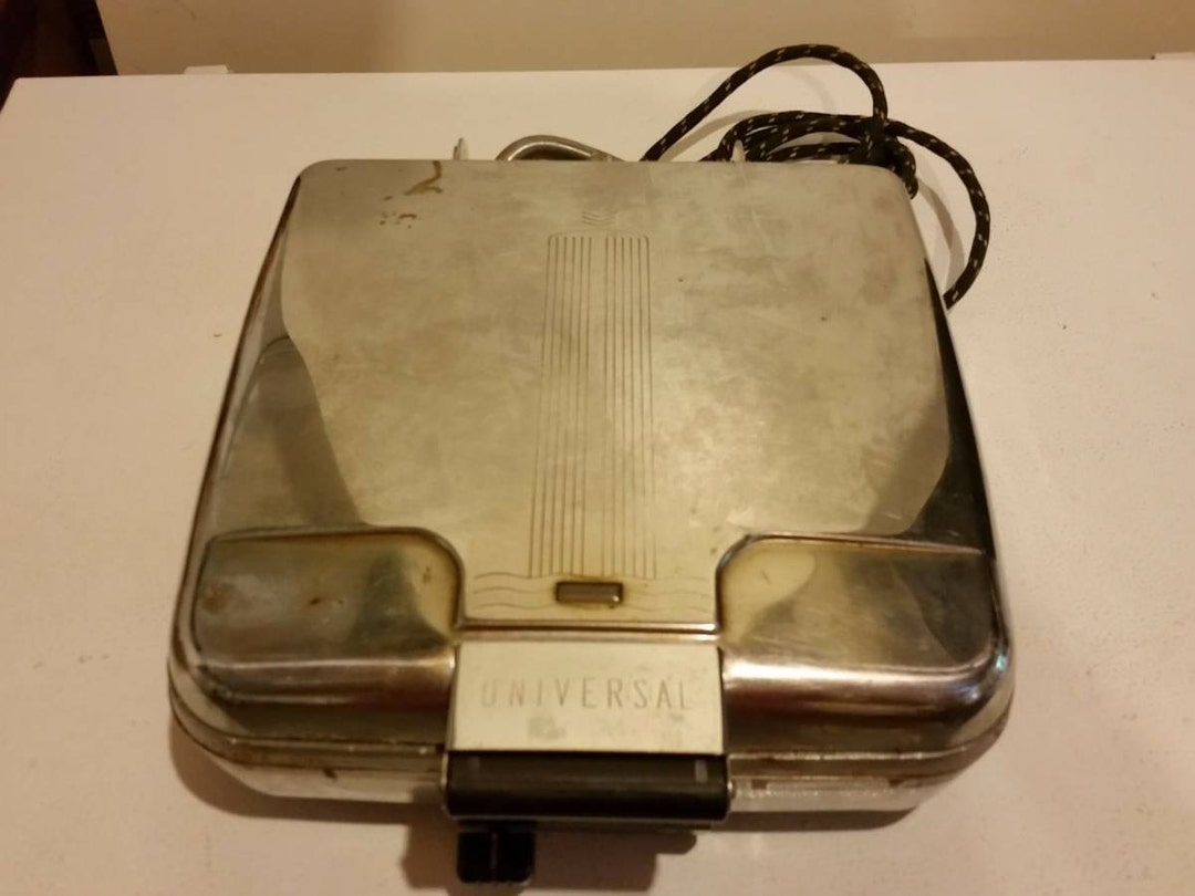 RARE Waffle Iron LF&C UNIVERSAL Baker Vintage Art Deco 1930's-40's ...