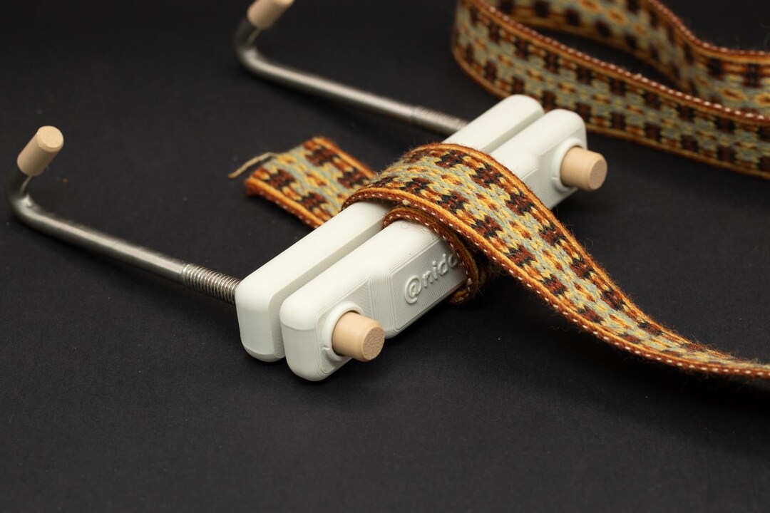 Backstrap Weaving Bandlock: Adjustable Tablet Weaving Clamp - Etsy