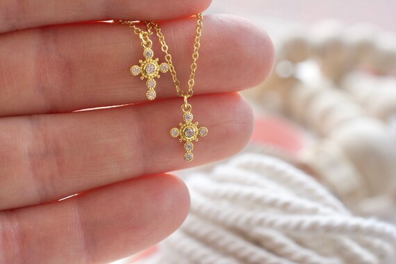 Small Gold Cross Minimalist Cross Pendant Dainty Cross - Etsy