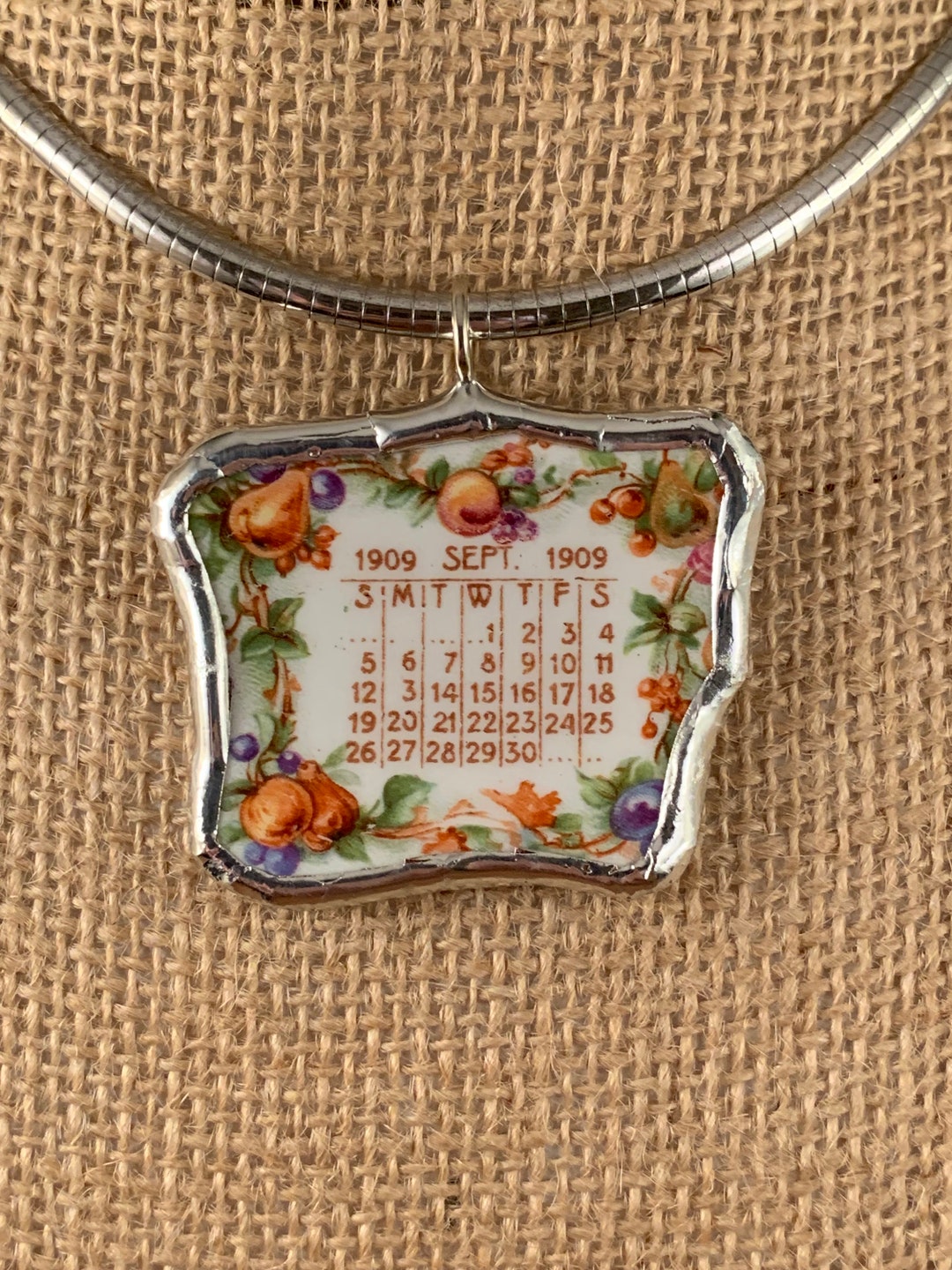 Broken China Calendar Plate Pendant -- #31,134 - Etsy