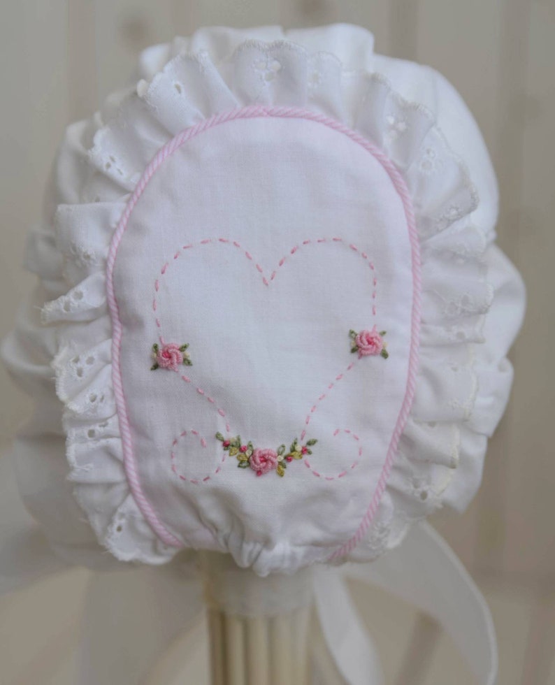 Beautiful smocked sun bonnet. Baby girls bonnet. Smocked | Etsy