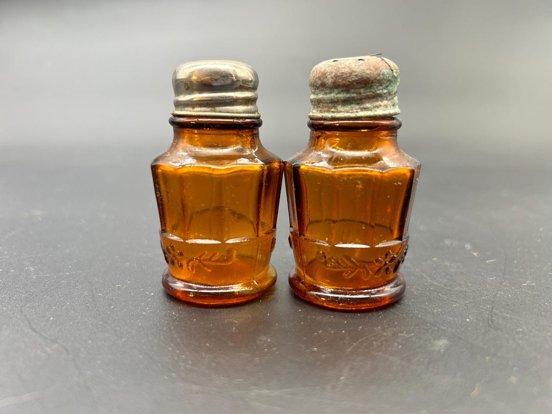 Vintage Amber Color Glass Salt and Pepper Shakers - Etsy