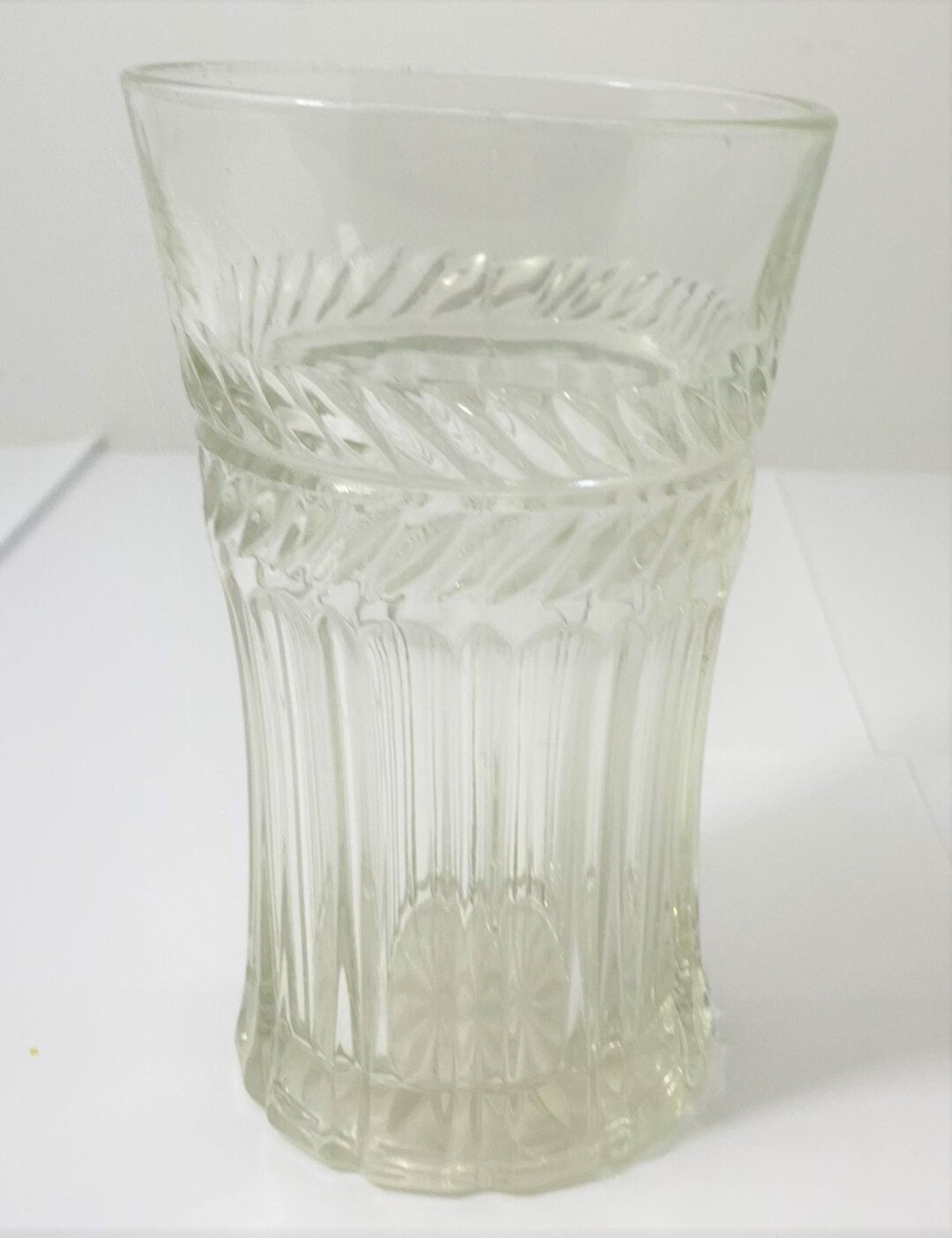 ANCHOR HOCKING Clear Laurel Cut Horizontal Band Ribbed Flared Water ...