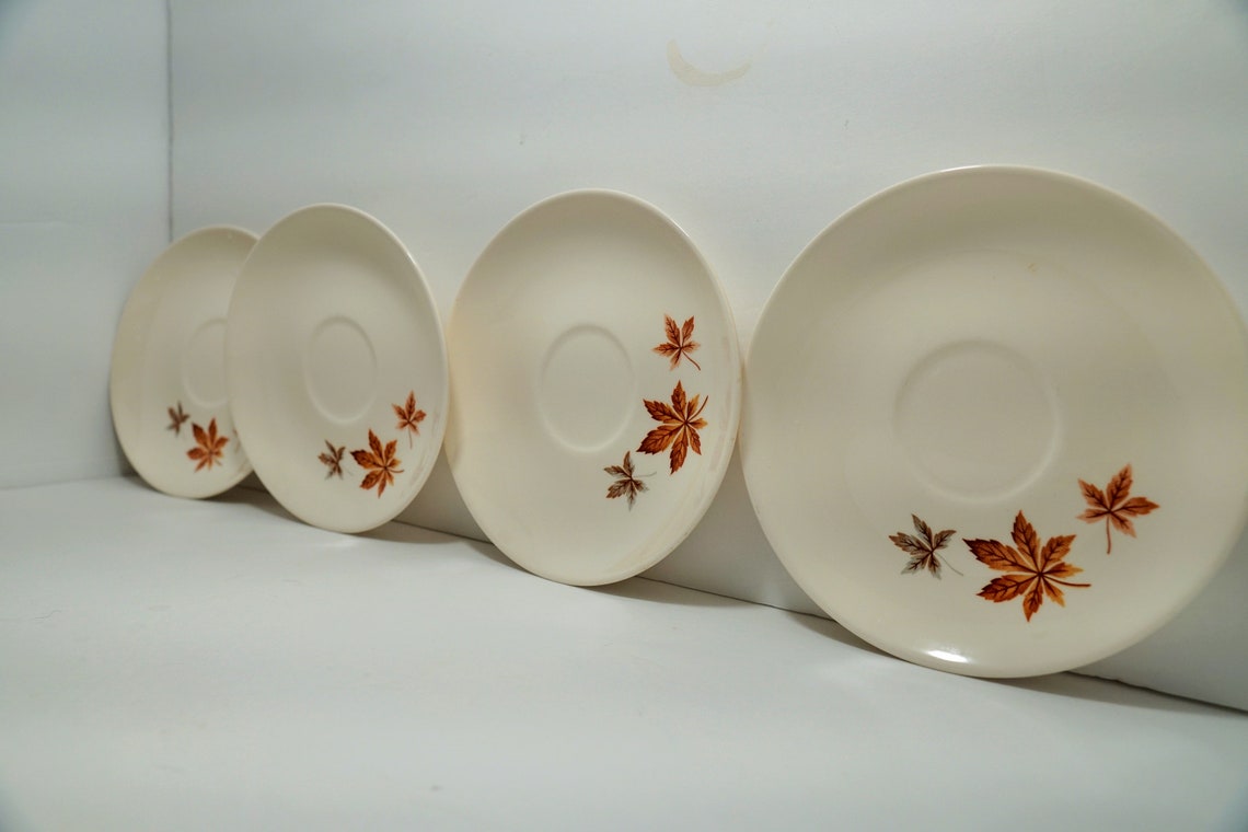 Set of 4 Maple Leaf Plates 6 Autumn Fall Thanksgiving - Etsy