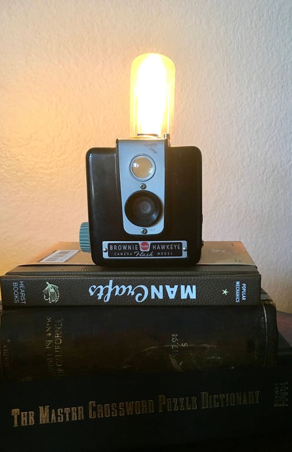 Lamp. Lightning . Vintage Camera accent lamp. Perfct Gift for | Etsy