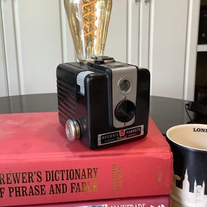Lamp. Lightning . Vintage Camera Accent Lamp. Perfct Gift for ...