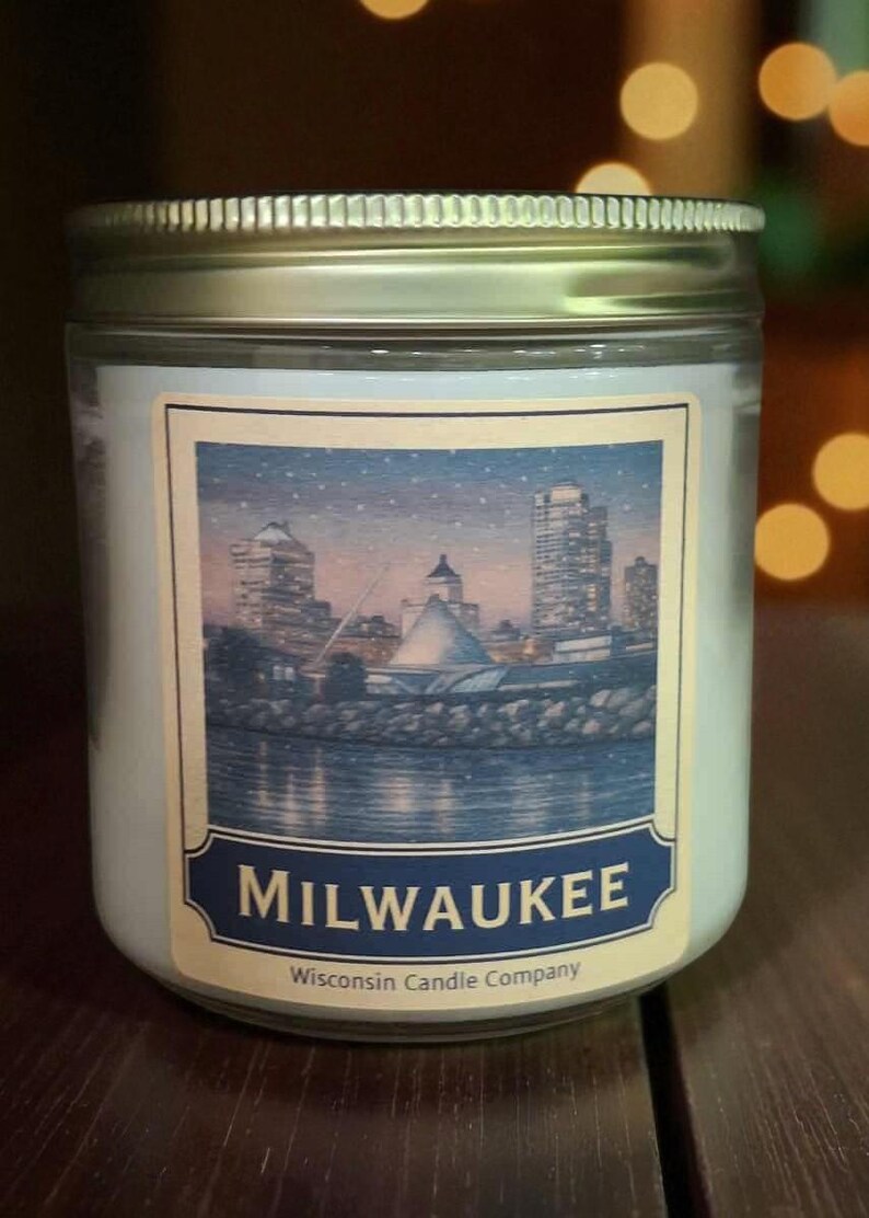 Milwaukee Winter Skyline Candle • Water Green Floral Scent • Vintage ...