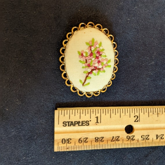 Pink Flower Branch Sakura Embroidery Pin - Gem
