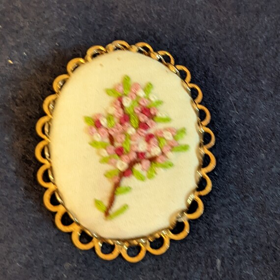 Pink Flower Branch Sakura Embroidery Pin - Gem