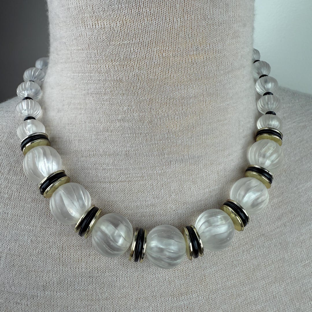 Vintage Frosted Lucite Melon Bead Black & Gold Necklace Graduated 19.5 ...