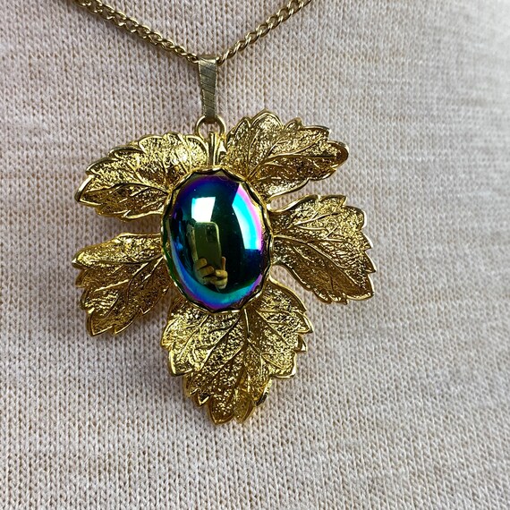 Vintage Rich Gems Las Vegas Maple Leaf Necklace & Ear… - Gem