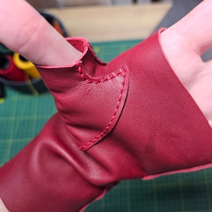 Pattern Gloves - Fingerless Leather Gloves - Size From 16 Cm (6.7 In ...