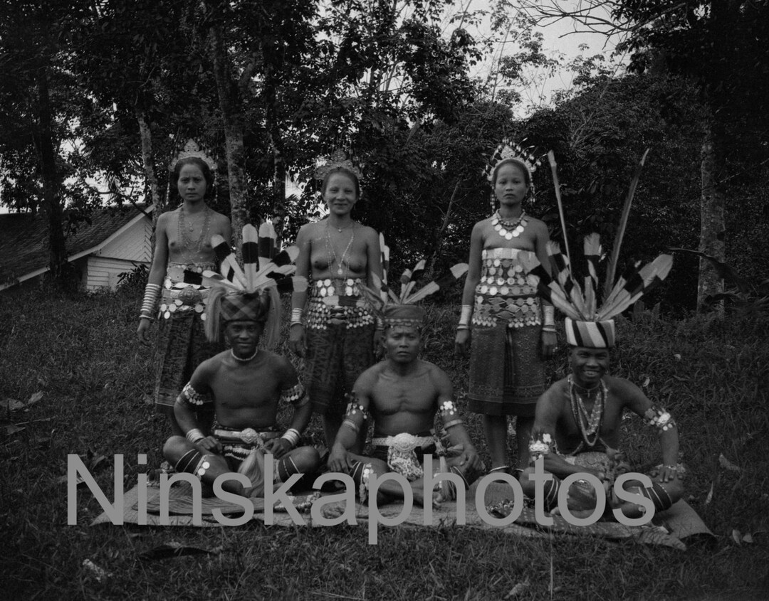 Dayak Men & Women in Traditional Dress, Kuching, Sarawak, Borneo ...