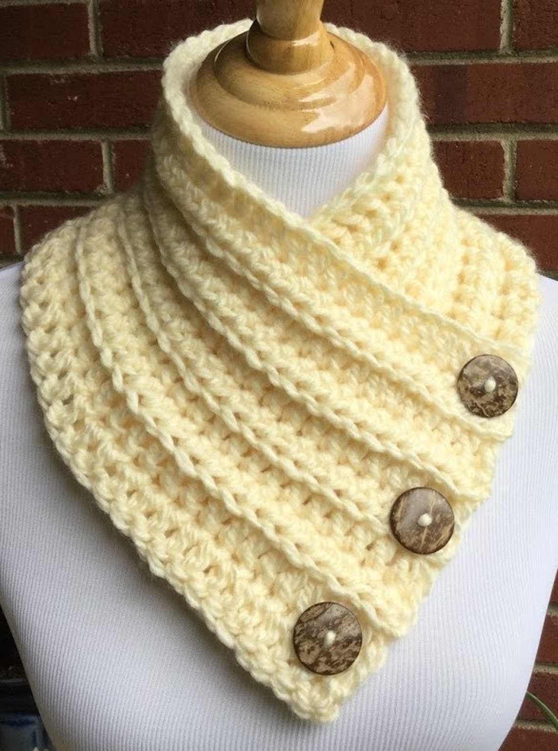 COWL PDF PATTERN Crochet Button Cowl Pattern Instant Download - Etsy Canada