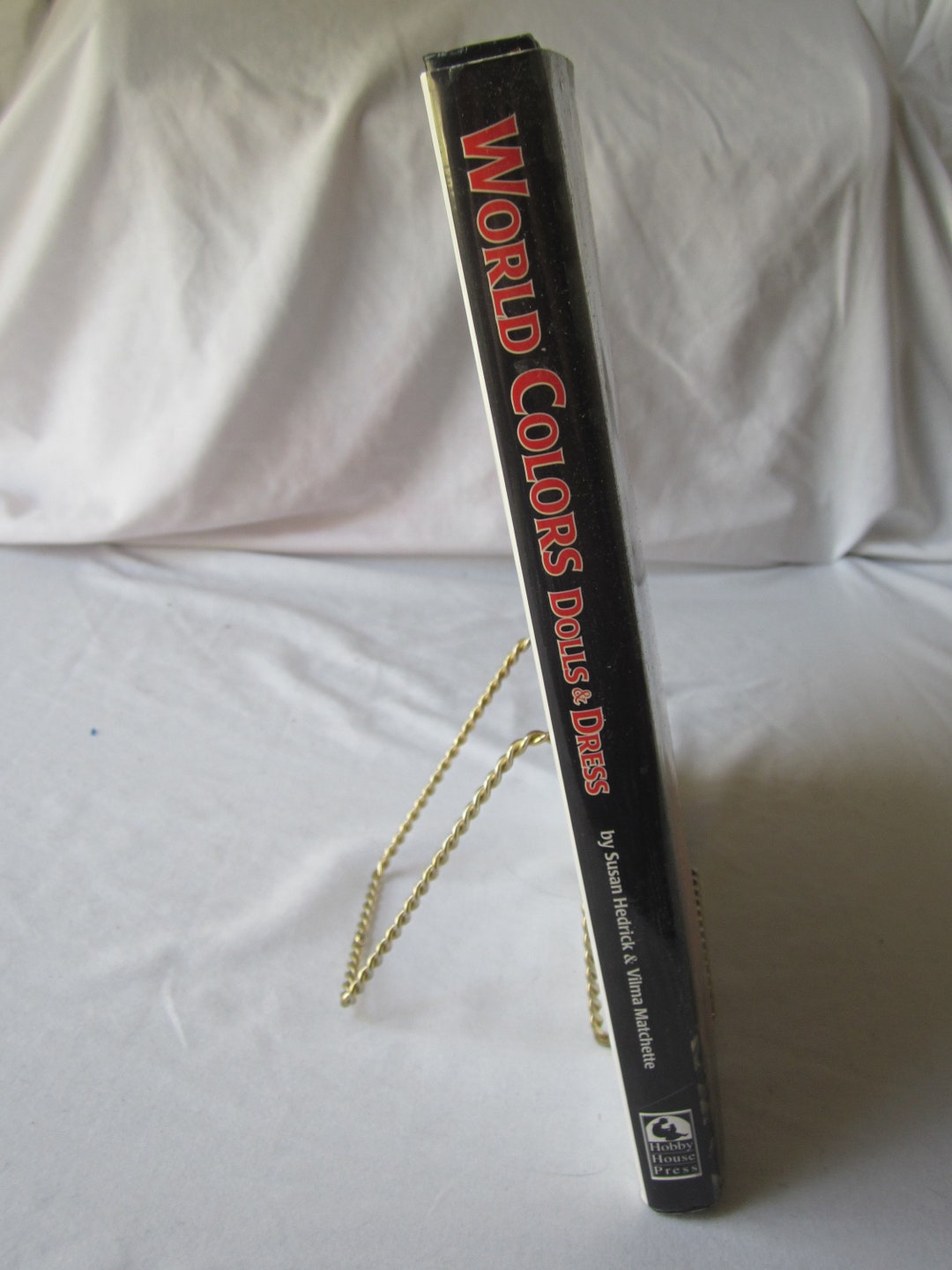 1995 ** World Colors * Dolls and Dress ** Susan Hedrick * Vilma ...