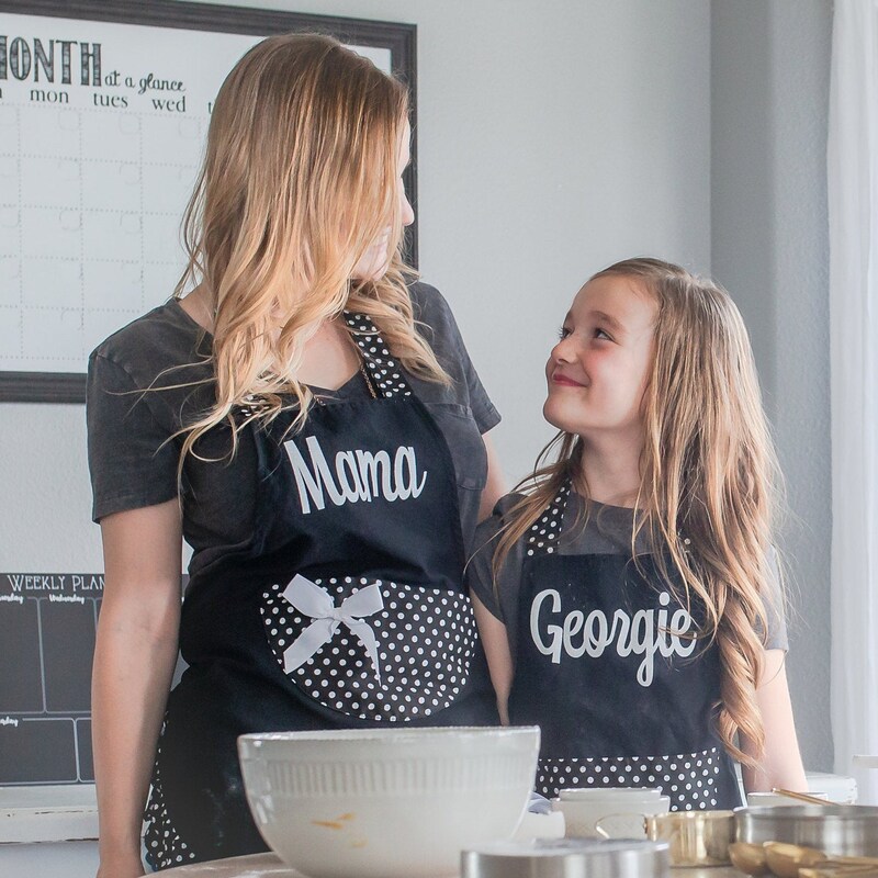 Mother Daughter Aprons - Etsy