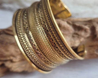 Large Gold Cuff Bracelet - Etsy