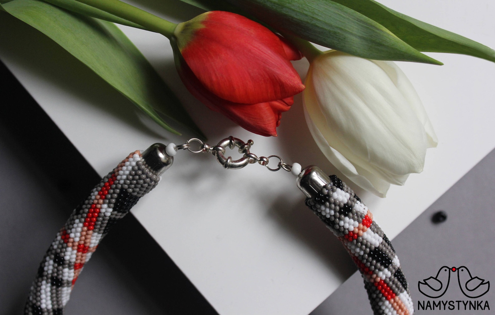 Grаy Tartan Necklace Crochet Beaded Necklace Tartan Pattern - Etsy