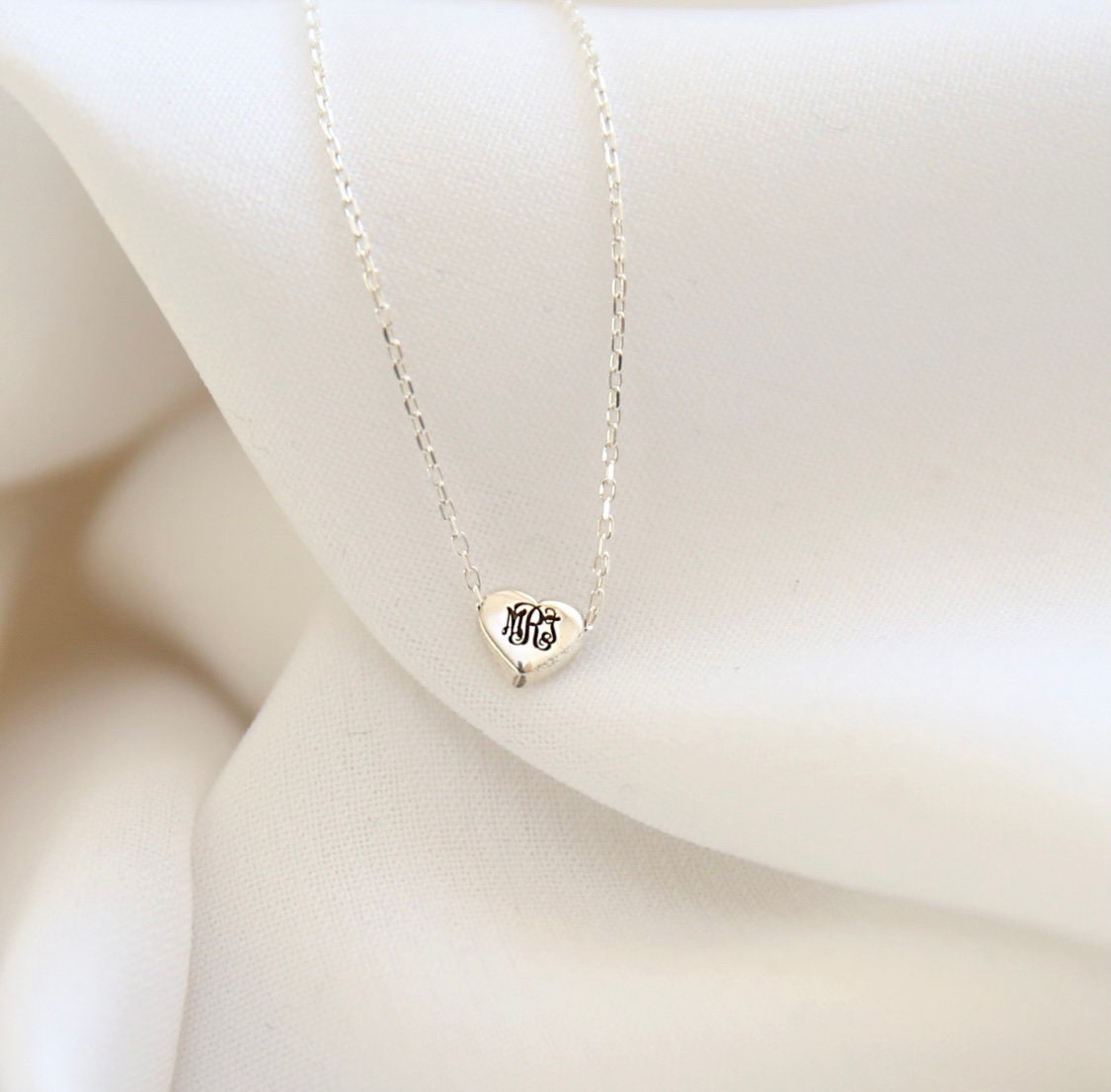 14k Gold Tiny İnitial Necklace-heart Necklace-monogram - Etsy