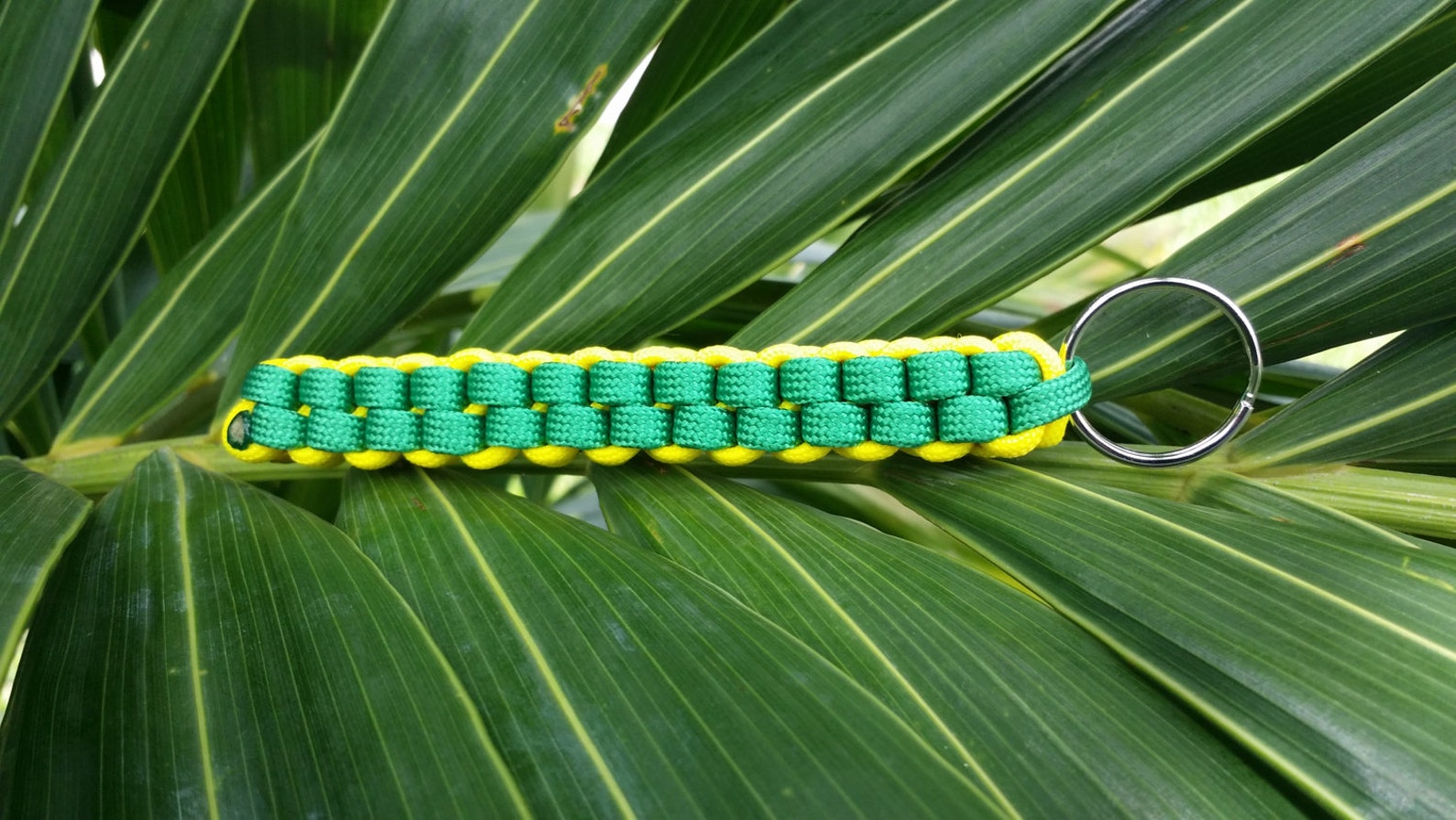 Cute Paracord Keychain Keychains Paracord Key Fob Paracord Key Fobs ...