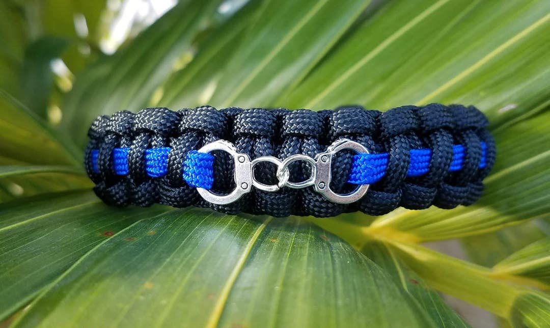 Thin Blue Line With Handcuffs Paracord Bracelet, Police Officer ...