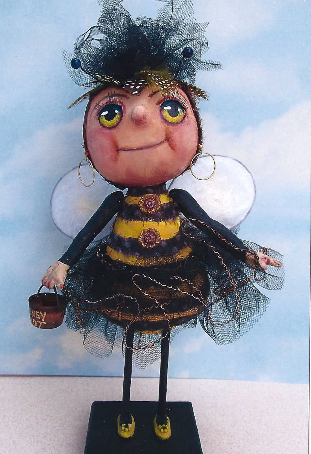 SE477 - Honey Pot, Fabric Bee Doll Pattern, Sewing Cloth Doll Pattern ...