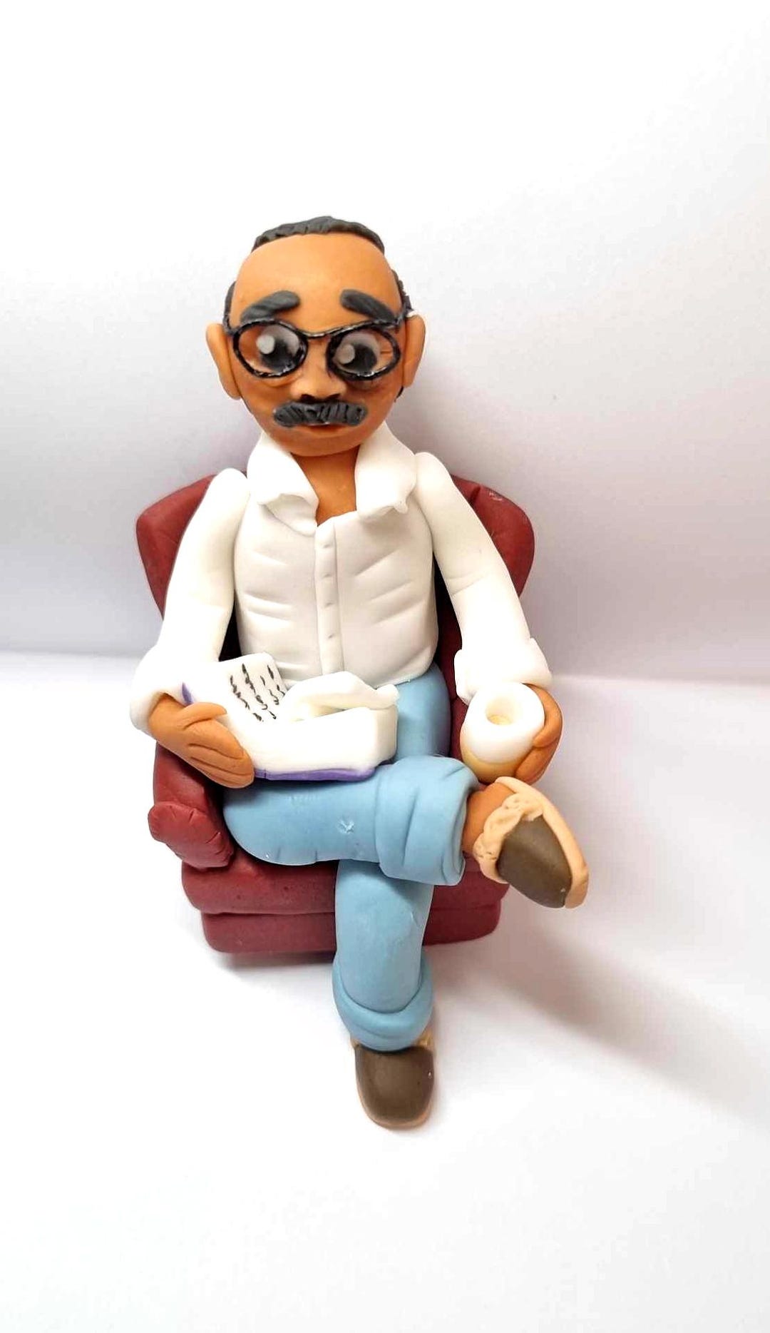 Fondant Man Sat in Arm Chair Cake Topper,bespoke Man or Women,sugar ...