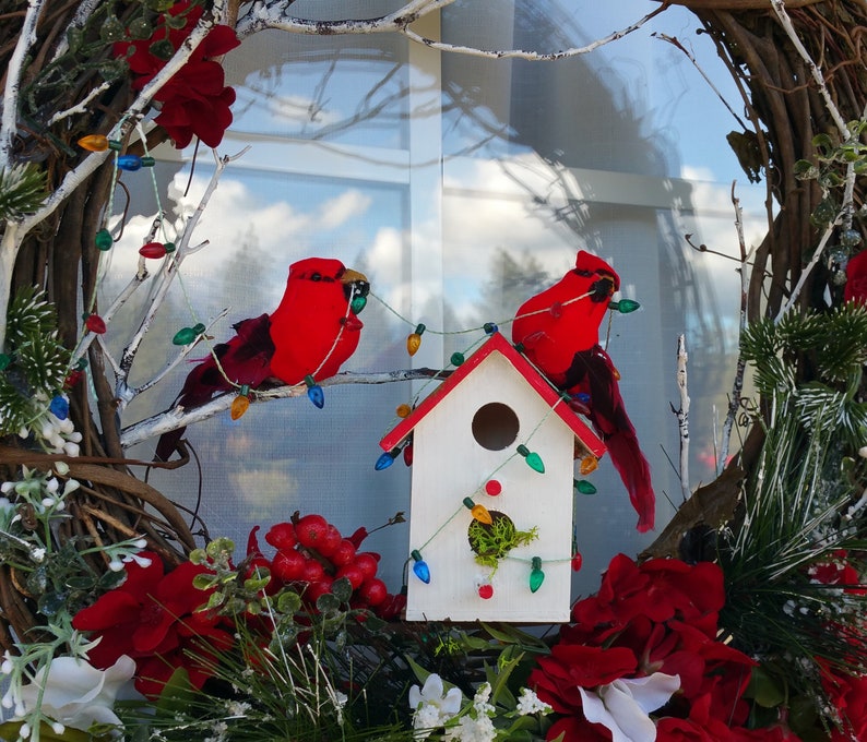 Christmas wreath Birds cardinal birdhouse Christmas lights | Etsy