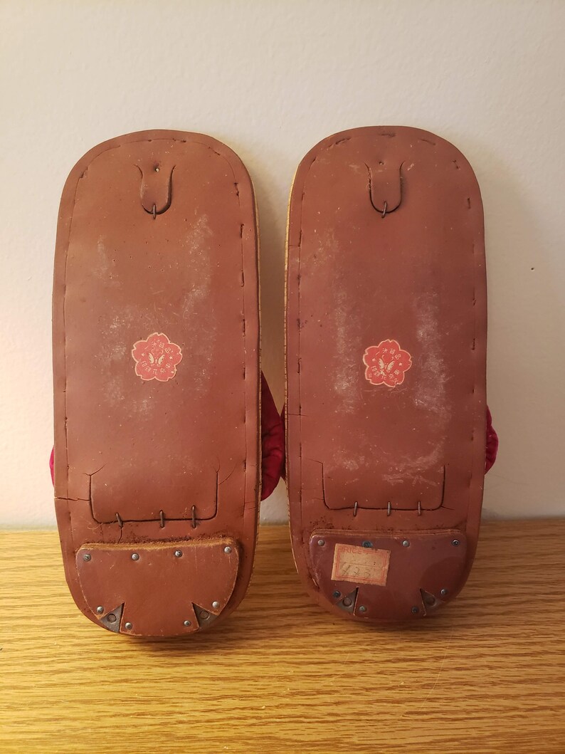 Geisha Sandals Shoes, Bamboo With Red Velvet Straps and Images of ...