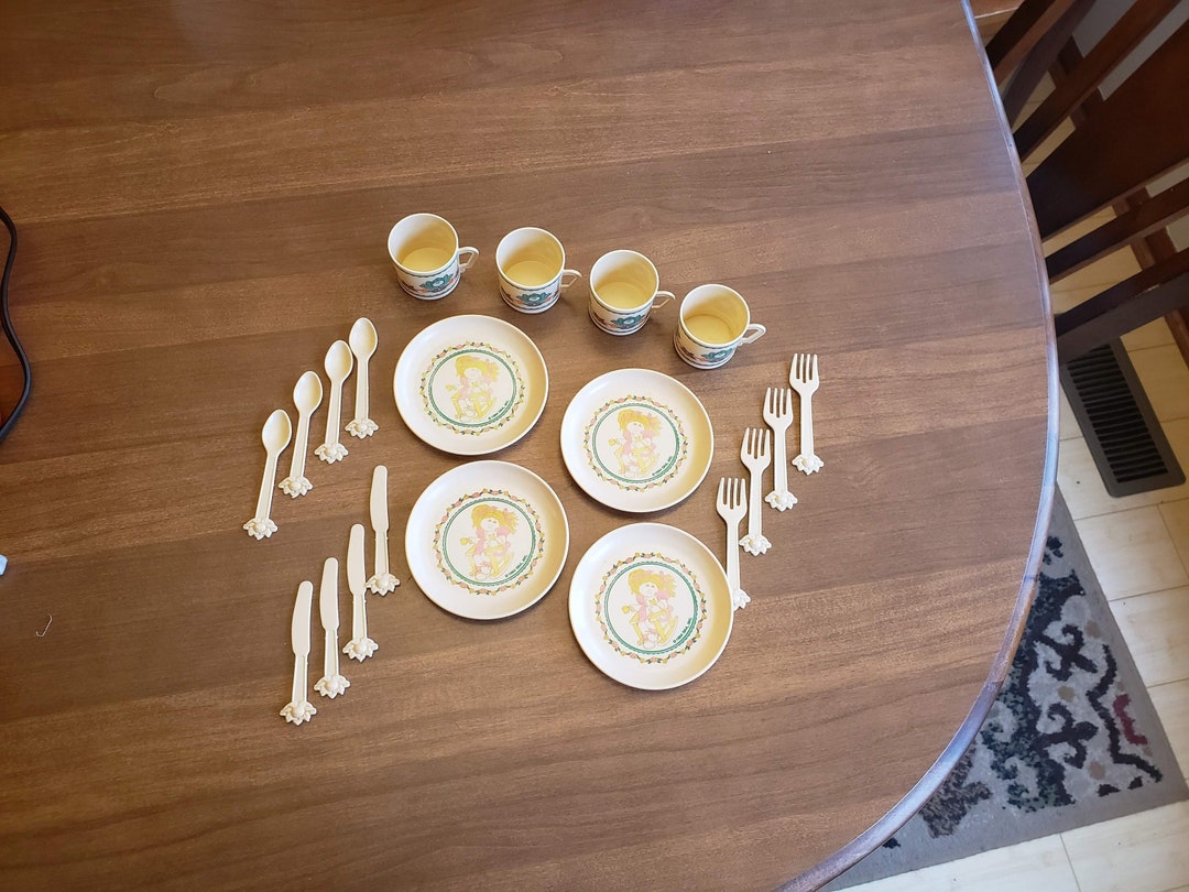 Cabbage Patch Kids Plastic Play Tea Set, 1980's Vintage 20 Pieces: Cups ...