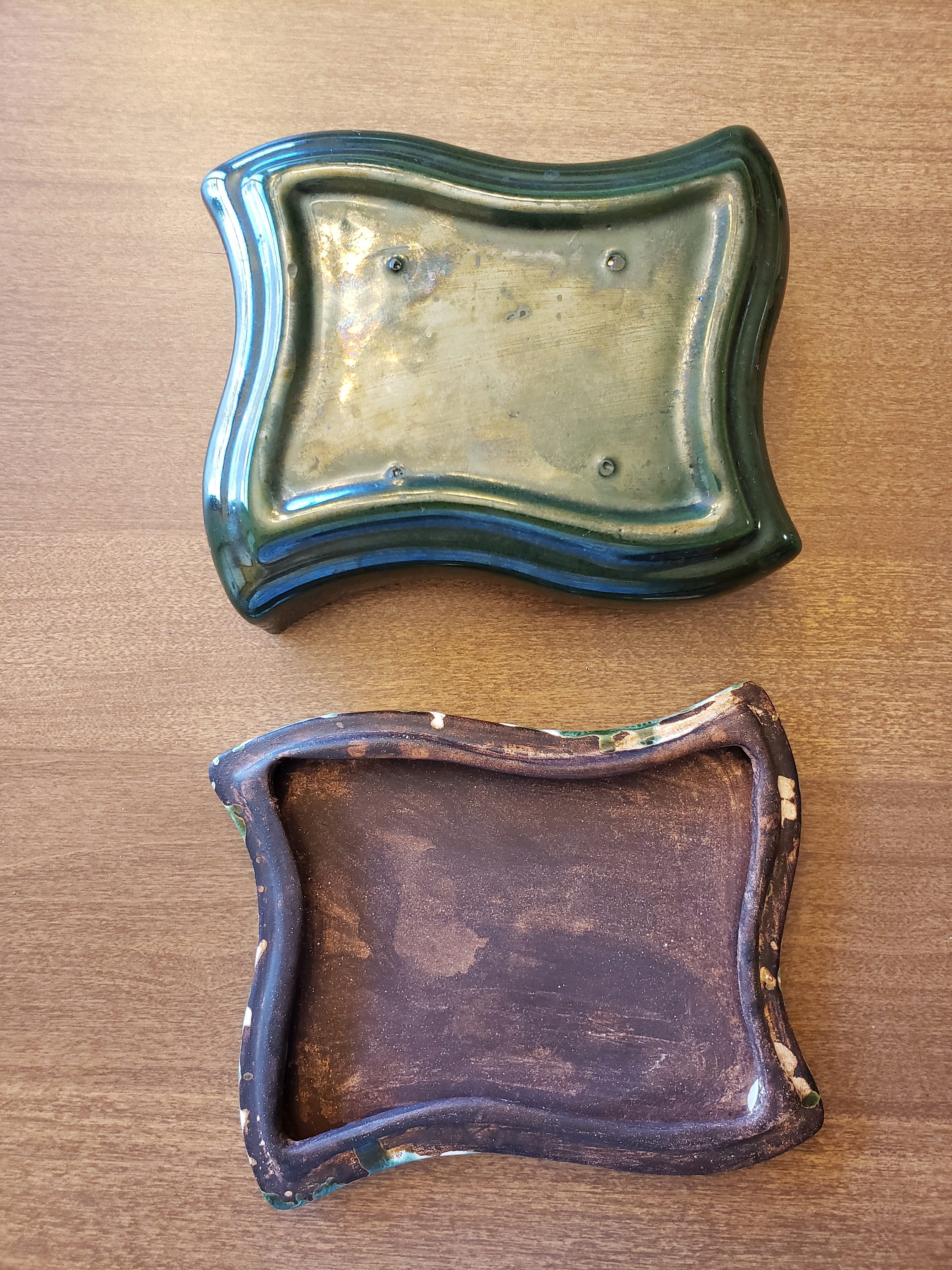 California Pottery Green and White Rhomboid-shaped Speckled Keepsake ...