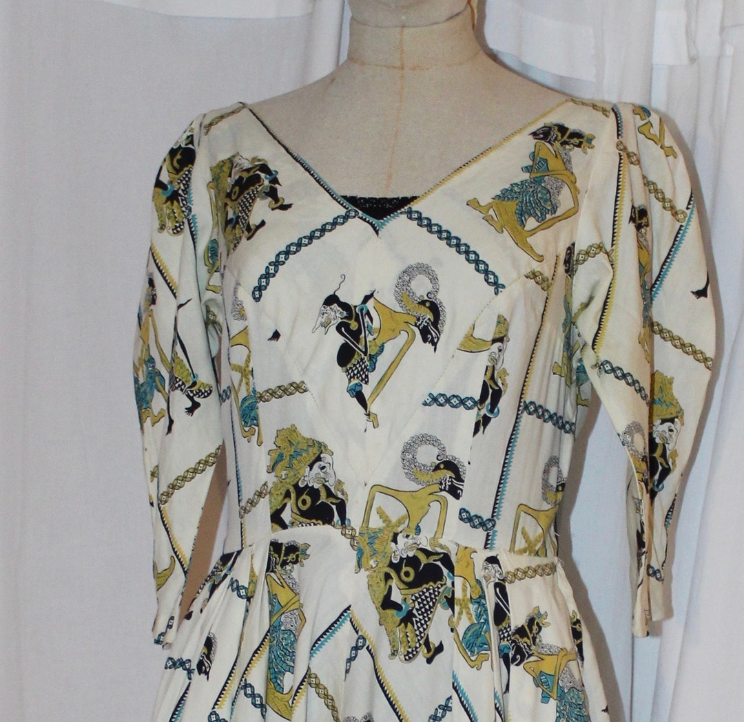 Vintage 50s Cotton Print Dress, Fierce Tribal, V Front & Back, Elbow ...