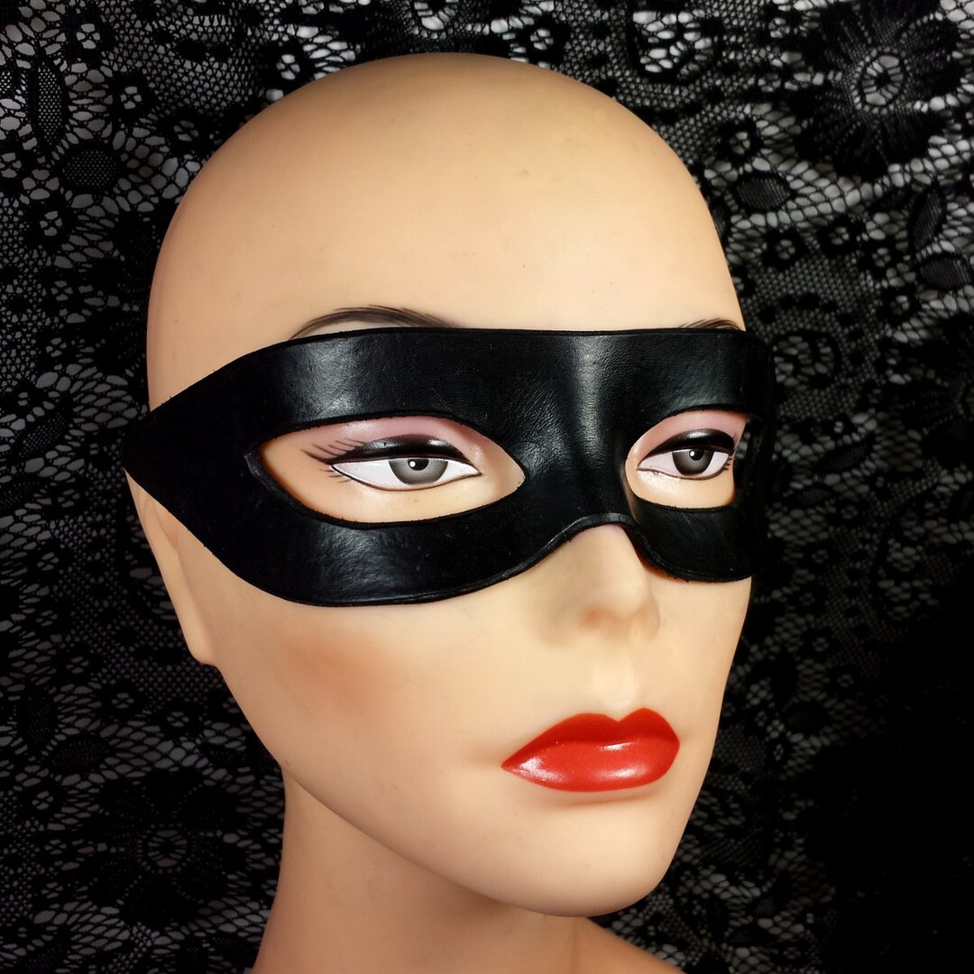 Black Leather Superhero Mask: Cosplay, Masquerade Party - Completely ...