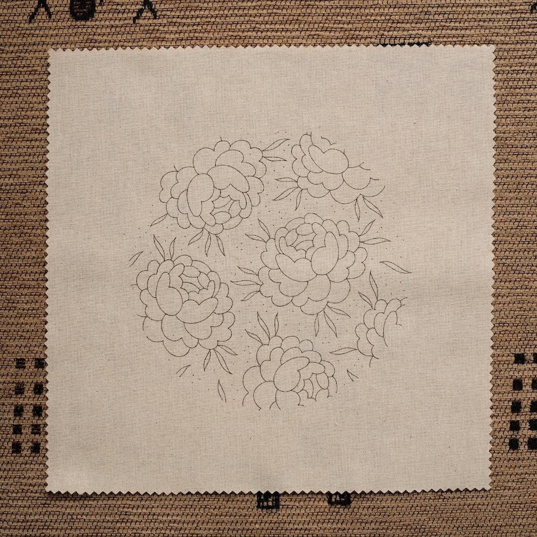 FABRIC - Pre Hand-drawn Flower Hand Embroidery Pattern Fabric ...