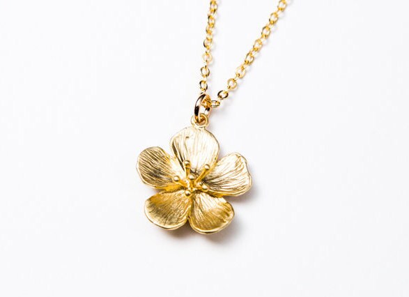 Gold Flower Necklace. Necklace in Gift Box. | Etsy
