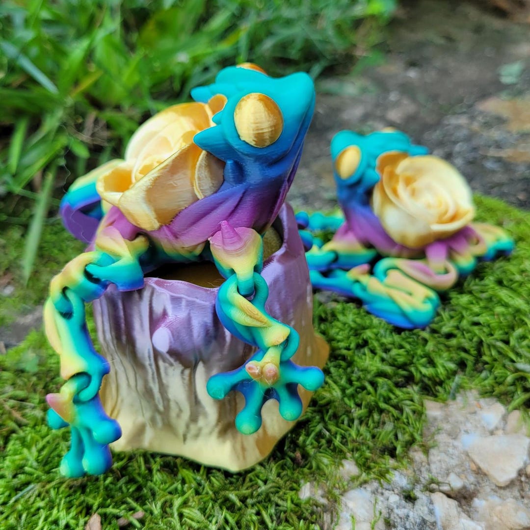 Rose Bud Frog - 3D Printed Floral Amphibian Friend - Familiar Fantasy ...